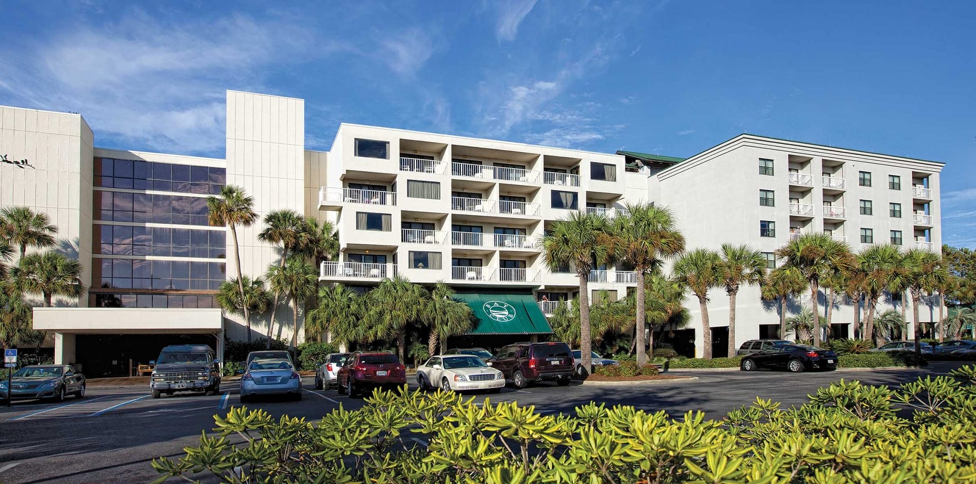 Beach Resorts Near Me | Luxury Vacation Beach Resorts USA